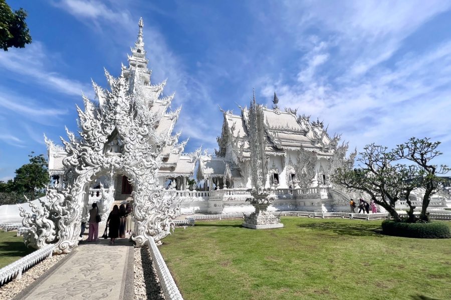 Wat Huey Pla Kung + Wat Rong Kohn + Black House : Chiang Rai 1 day trip ...